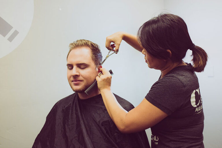 How To Manage A Salon Successfully (Salon Manager Tips)